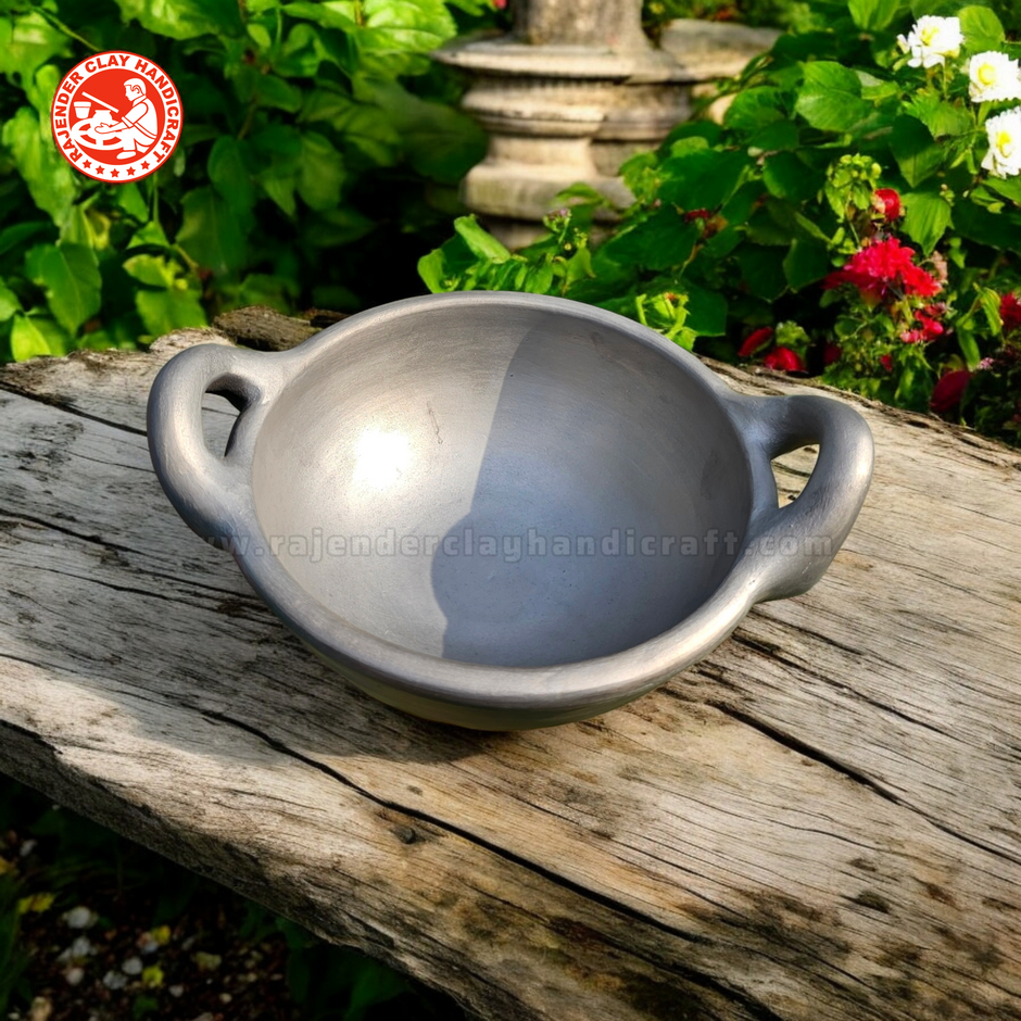 BLACK POTS – RAJENDER CLAY HANDICRAFT